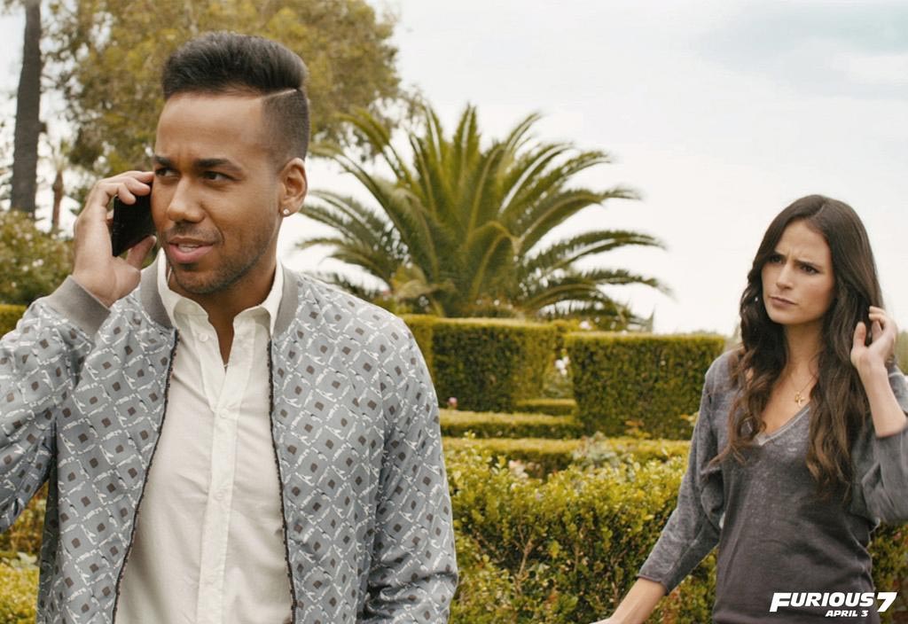 Prince Royce y Romeo Santos en la película ‘Rápidos y Furiosos, 7’
